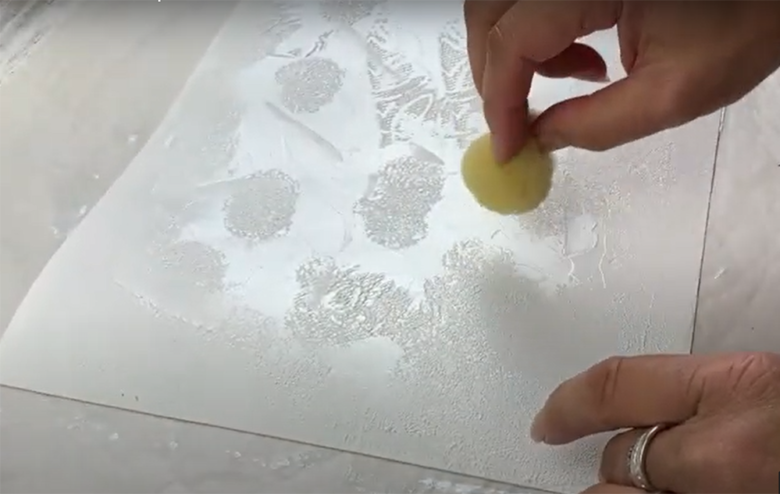 How to Use Gesso for Texture? - DrawingProfy