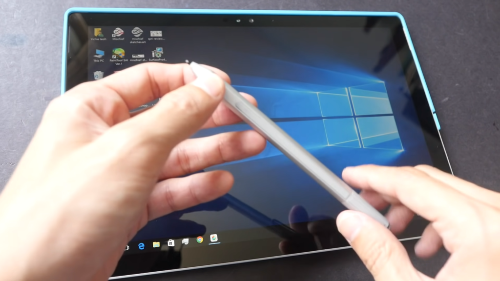 iPad Pro vs. Surface Pro 4 for Drawing: Which is Better? - DrawingProfy