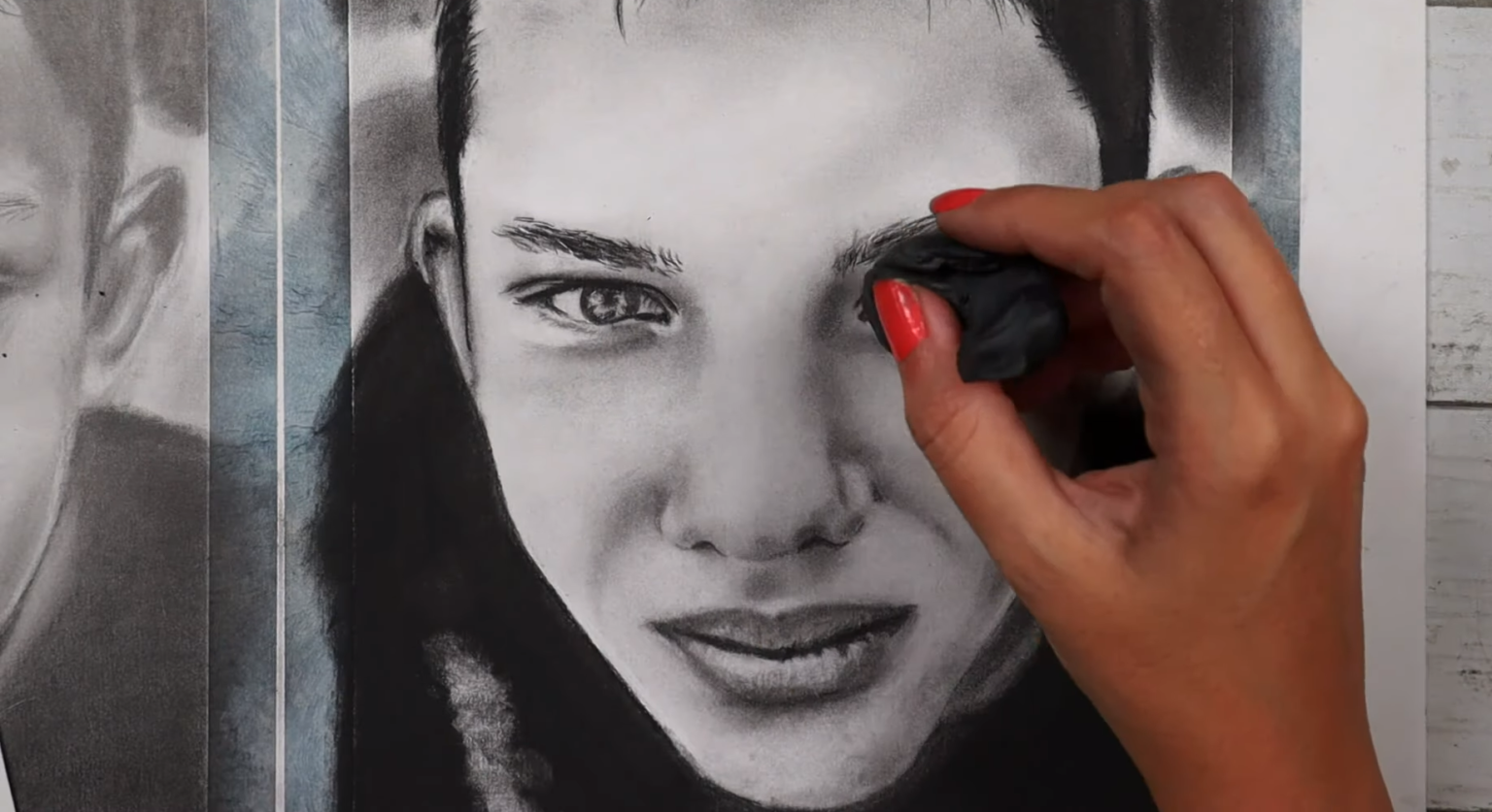Charcoal vs. Graphite Drawing: What’s the Difference? - DrawingProfy