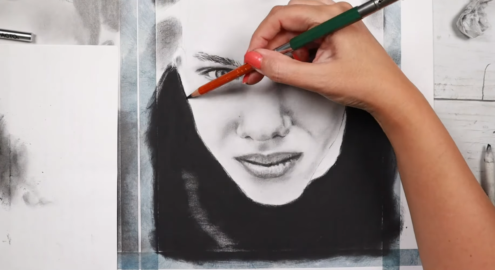 Charcoal vs. Graphite Drawing: What’s the Difference? - DrawingProfy