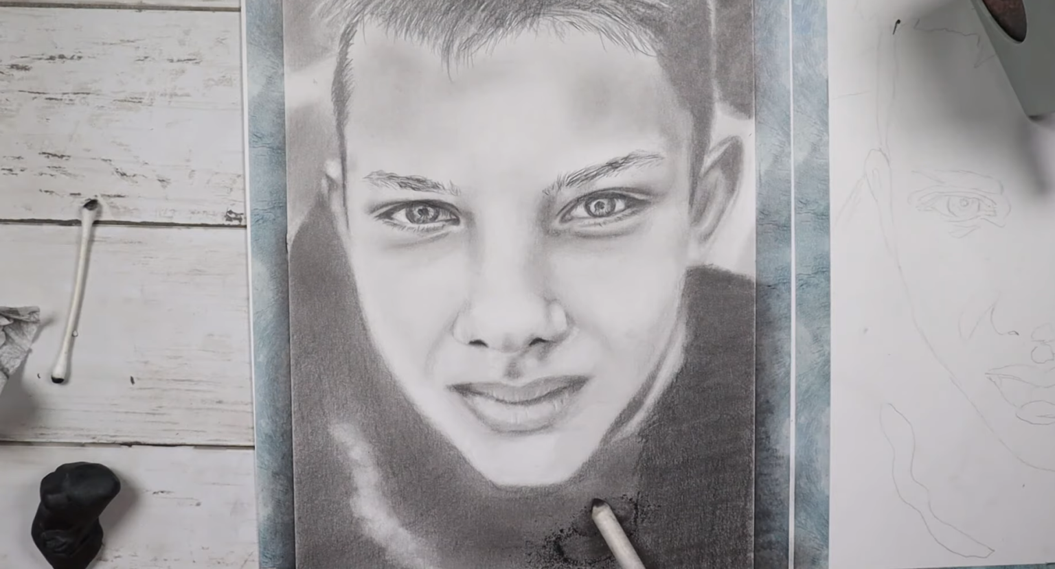 Charcoal vs. Graphite Drawing: What’s the Difference? - DrawingProfy